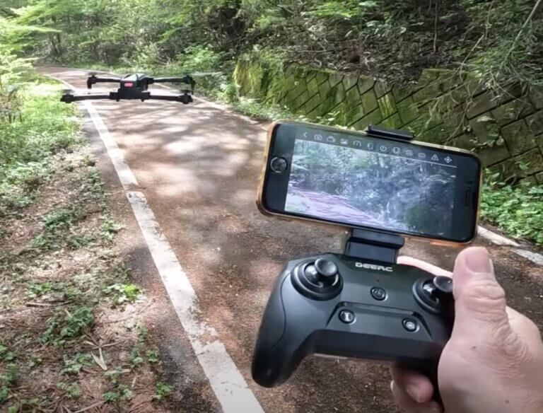 【100g未満】Holyton D70 ドローン レビューと口コミまとめ｜カメラ付き - ドローンBLOG